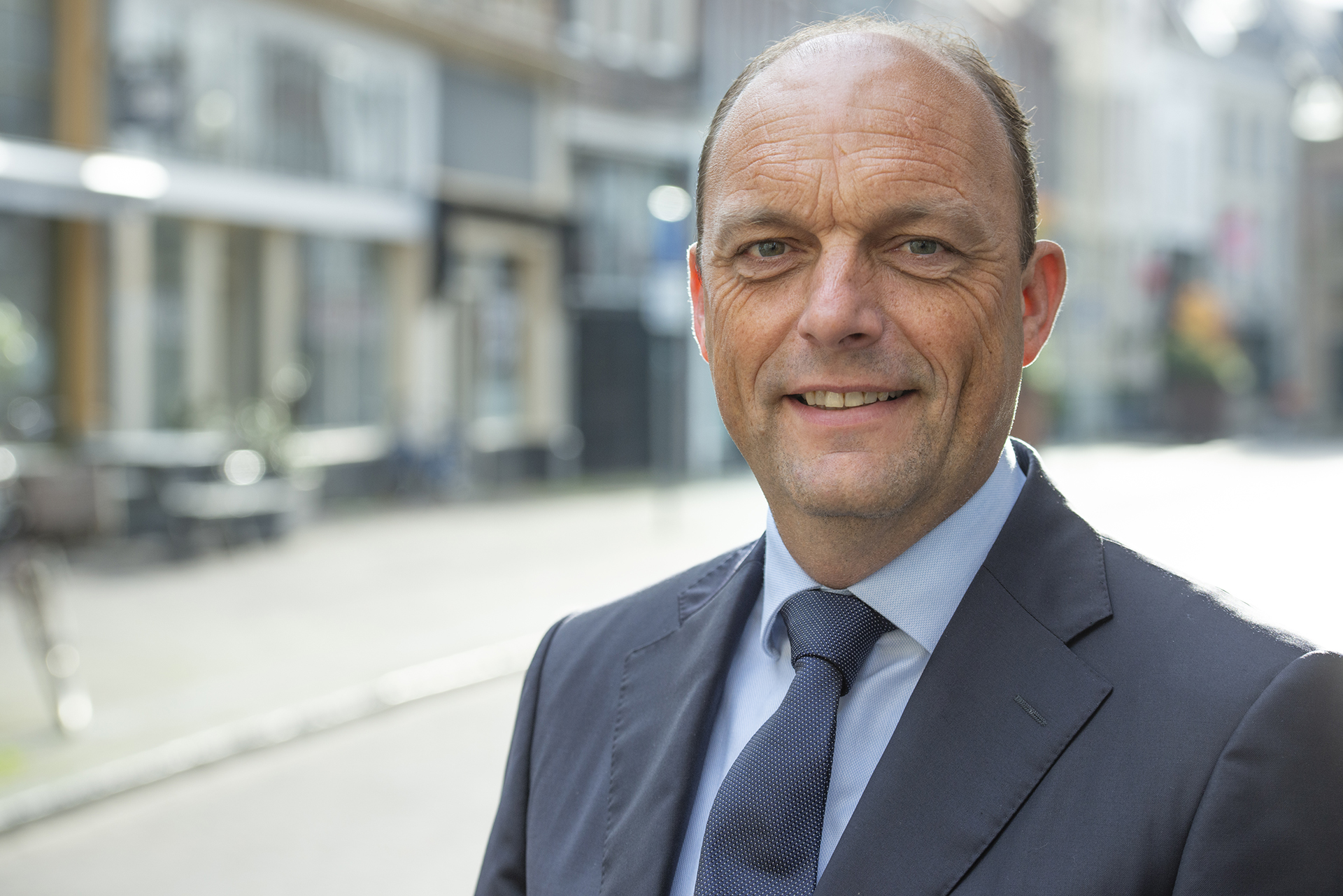 Lunchbijeenkomst met als gastspreker de heer Peter Snijders ...